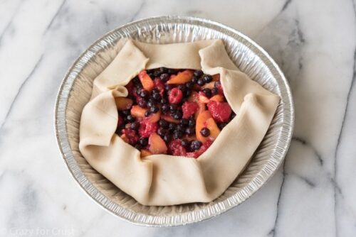 How to Grill Pie (Grilled Berry Peach Pie Recipe) - Crazy for Crust