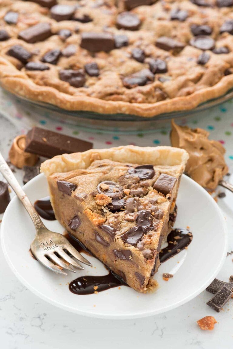 Peanut Butter Candy Bar Pie - Crazy For Crust