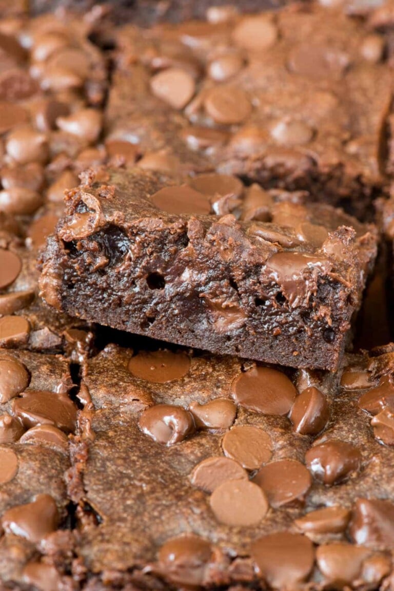 Fudgy One Bowl Brownies - Crazy for Crust