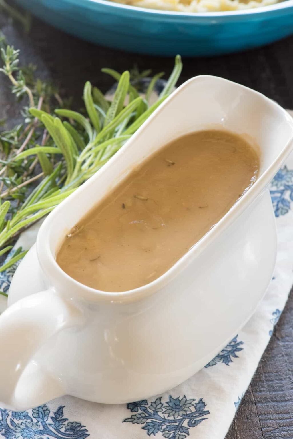 Easy 5-Minute Gravy Recipe - Crazy for Crust