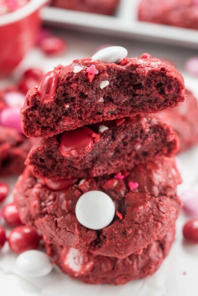 Easy Red Velvet Cookies - Crazy for Crust