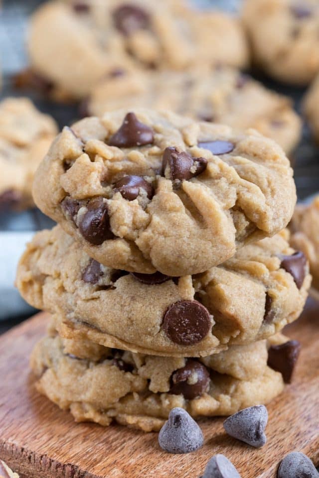 BEST Soft Peanut Butter Chocolate Chip Cookies - Crazy for Crust BEST Soft Peanut Butter Chocolate Chip Cookies - Crazy for Crust