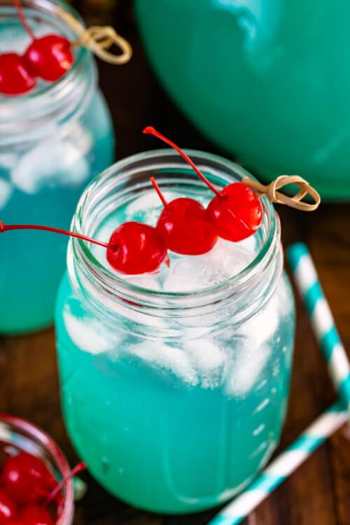 Blue Hawaiian Party Punch - Crazy for Crust