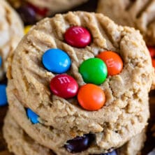 How to know when your cookies are done baking - Crazy for Crust