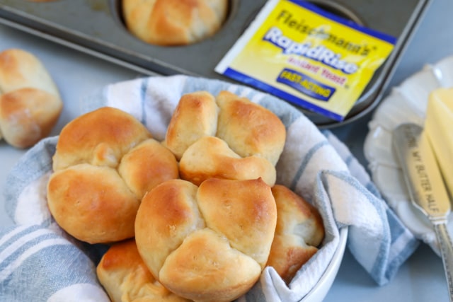 Cloverleaf Rolls - Crazy for Crust