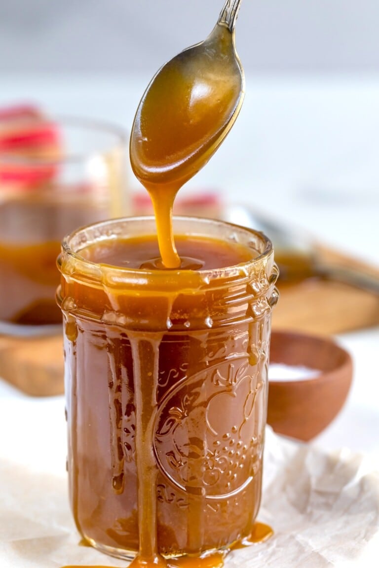 How To Make Caramel Sauce (Easy) - Crazy for Crust