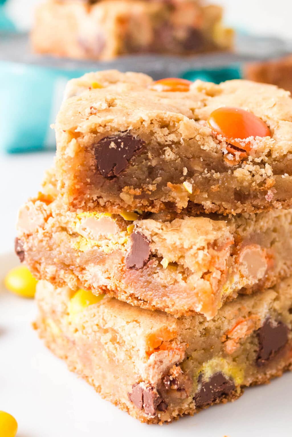 Loaded Chocolate Chip Cookie Bars - Crazy for Crust