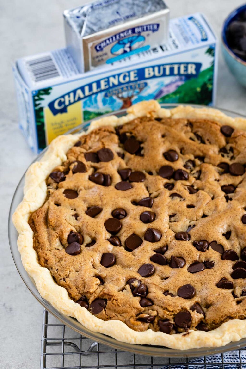 GOOEY Chocolate Chip Cookie Pie - Crazy for Crust