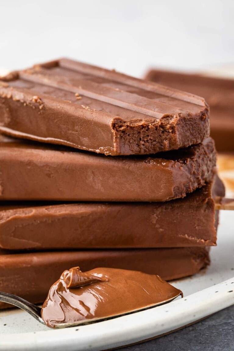 2 ingredient Fudge Pops - Crazy for Crust