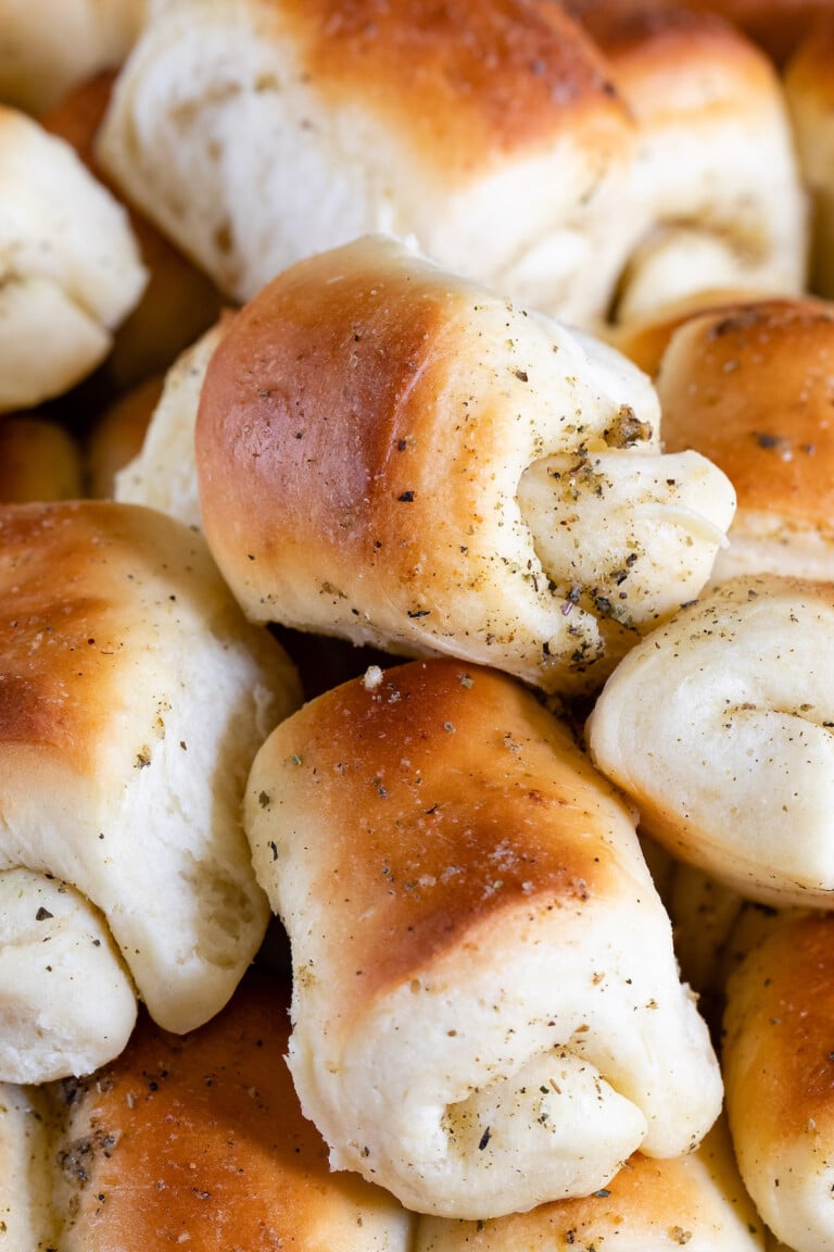 Homemade Garlic Rolls - Crazy for Crust