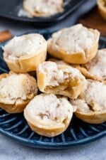Mini Crumb Apple Pies (a family favorite recipe) - Crazy for Crust