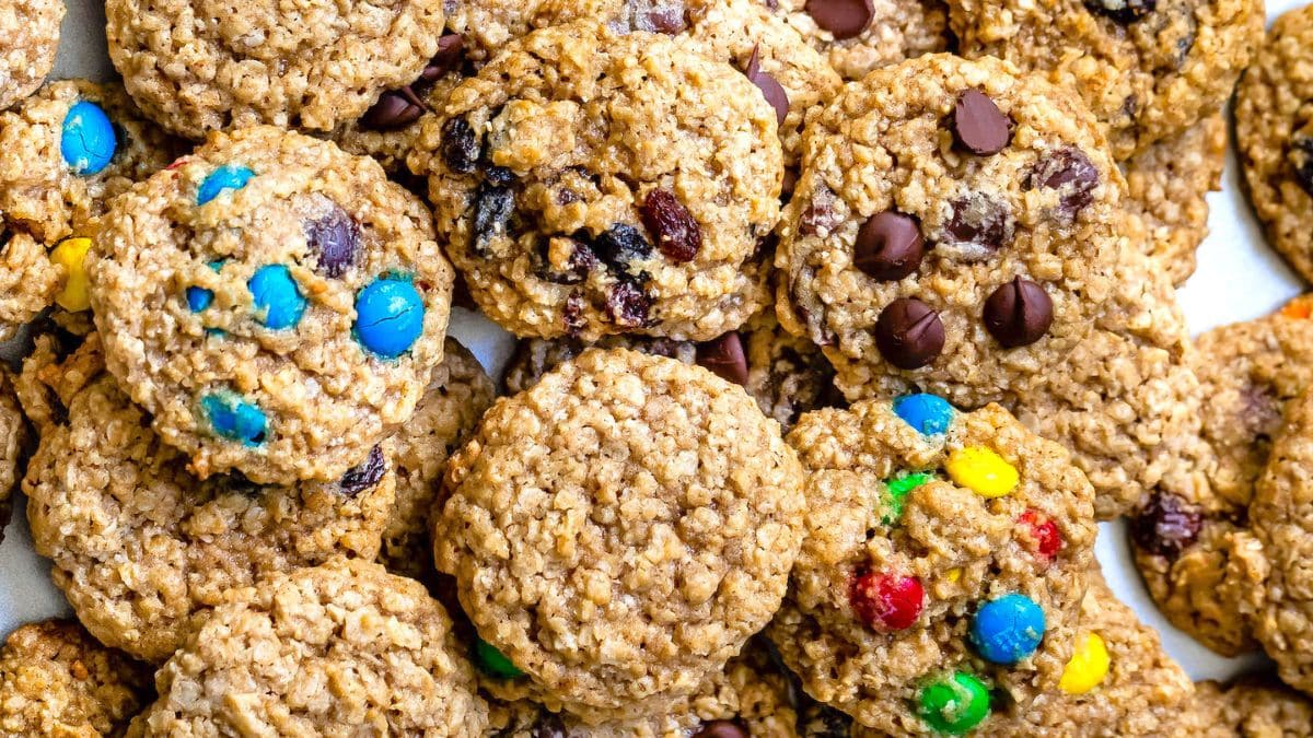 Chewy & Soft Oatmeal Cookies Recipe | Crazy for Crust