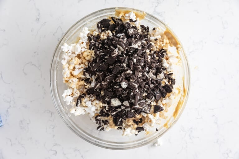 Oreo Peanut Butter Popcorn - Crazy for Crust