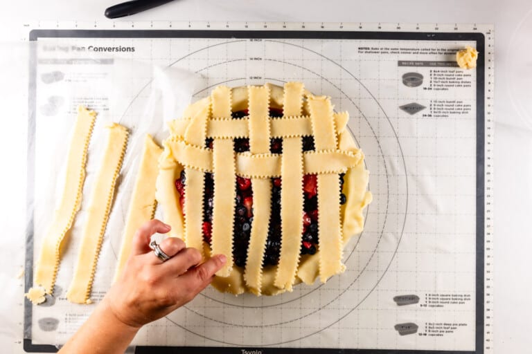 How to Make a Lattice Pie Crust - Crazy for Crust