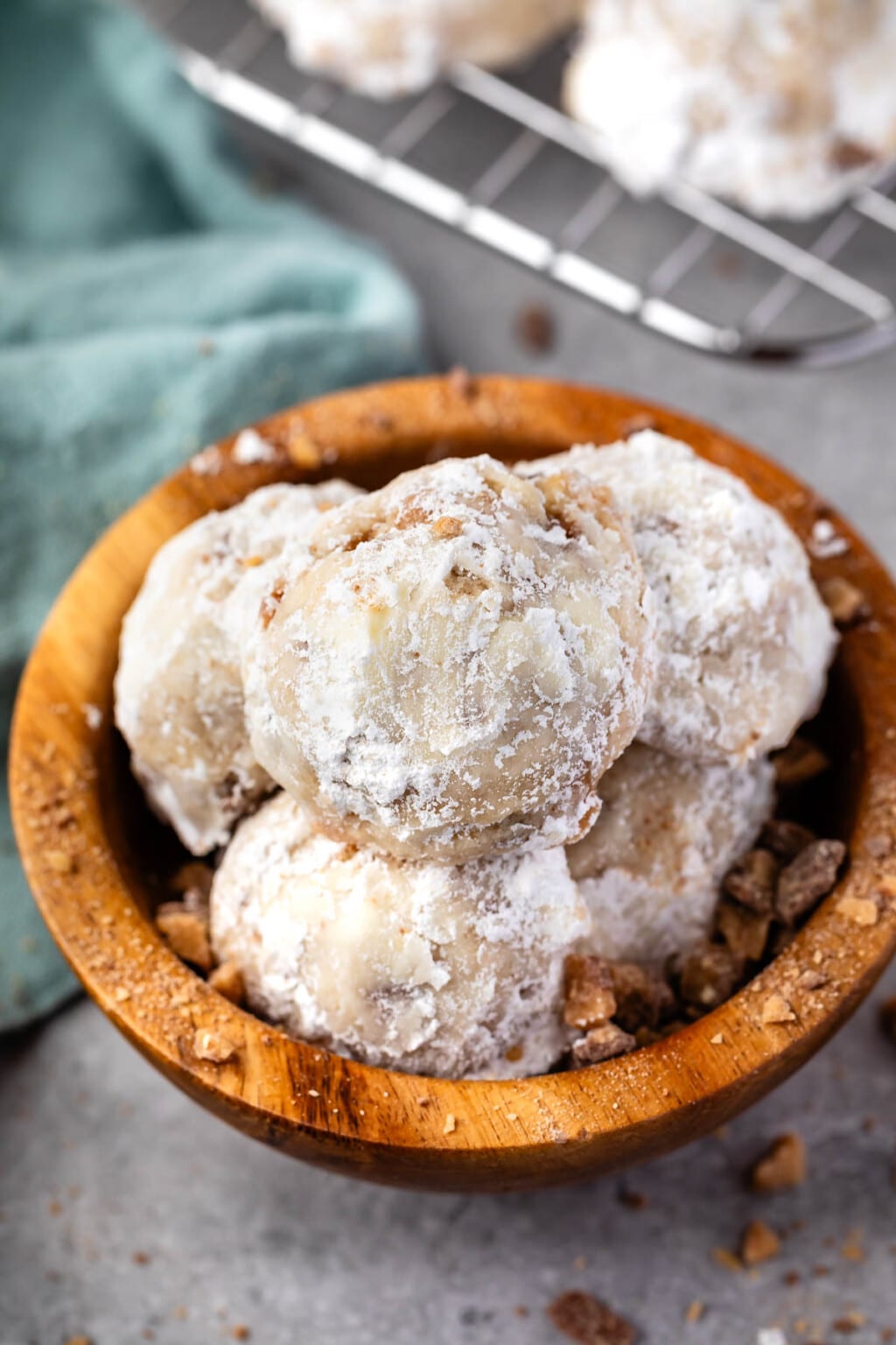 Toffee Snowball Cookies (no nuts) - Crazy for Crust