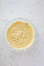 Basic Yellow Cake Recipe (Cakes and Cupcakes) - Crazy for Crust