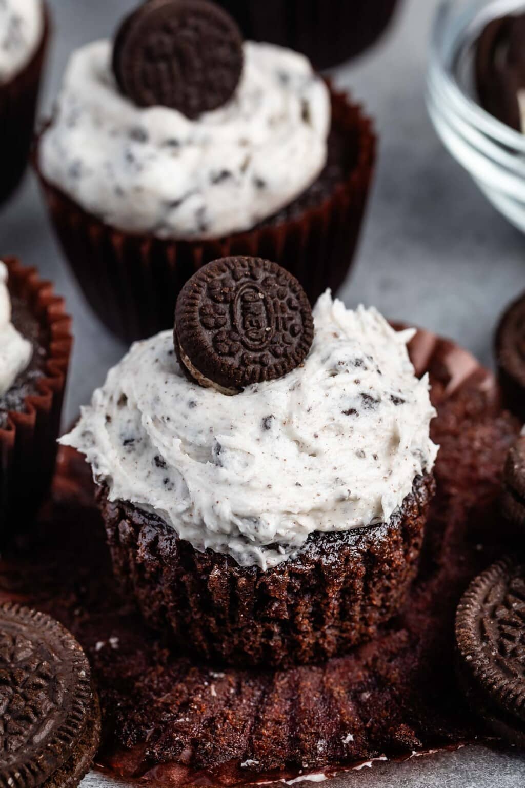 Oreo Cupcakes Recipe with Oreo Buttercream - Crazy for Crust