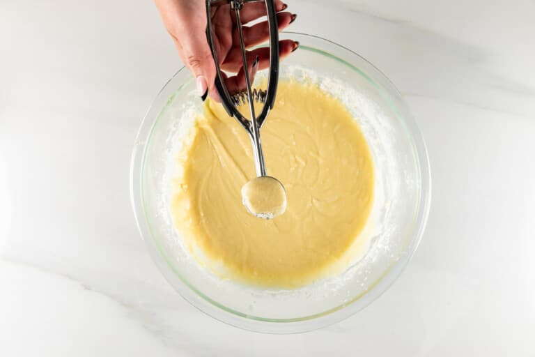 Easy Mini Cupcakes from scratch - Crazy for Crust