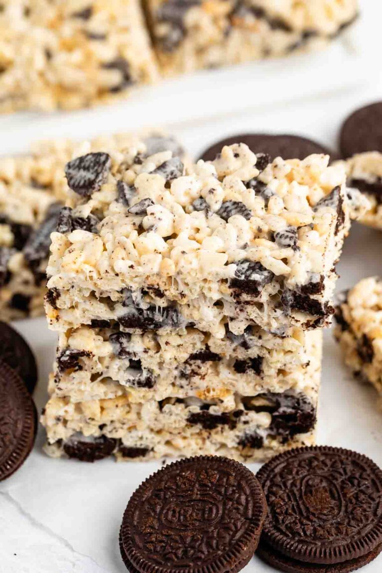 Oreo Rice Krispie Treats - Crazy for Crust